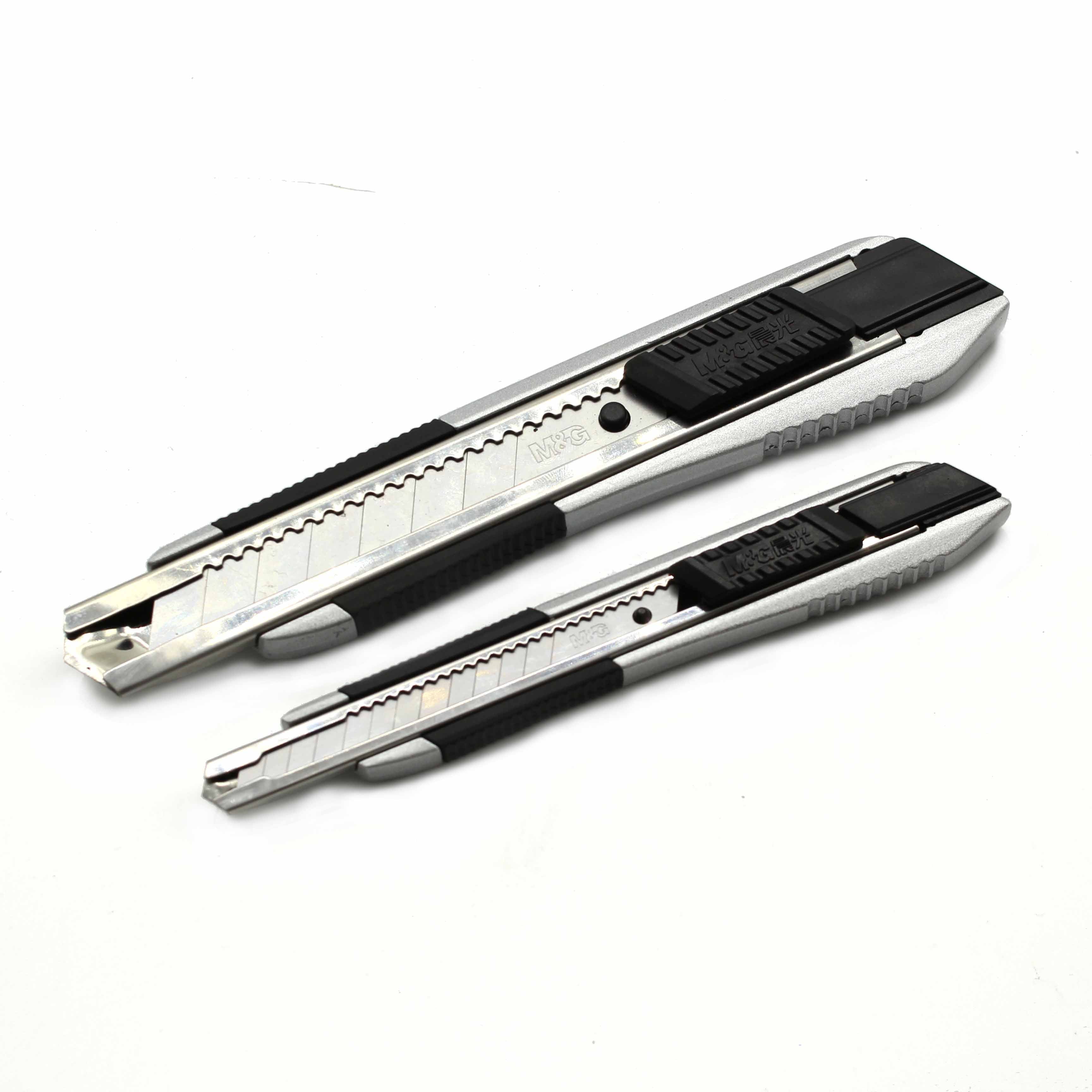 Metal Body Snap Knife